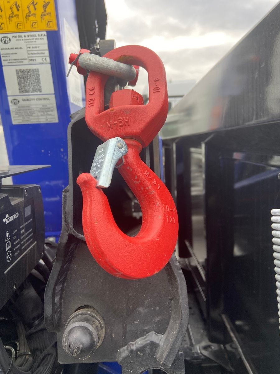 FUSO Canter 7C18 kisteherautó 175 billencs