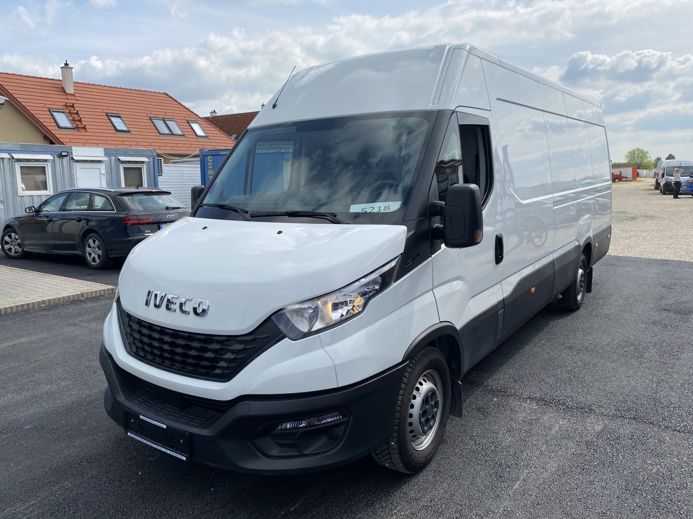 Iveco Daily 35S14 4100mm kisteherautó 140 furgon